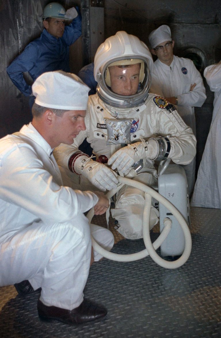 Three Men, Many Futures: Apollo 1 in Photographs Reviewed – NSS