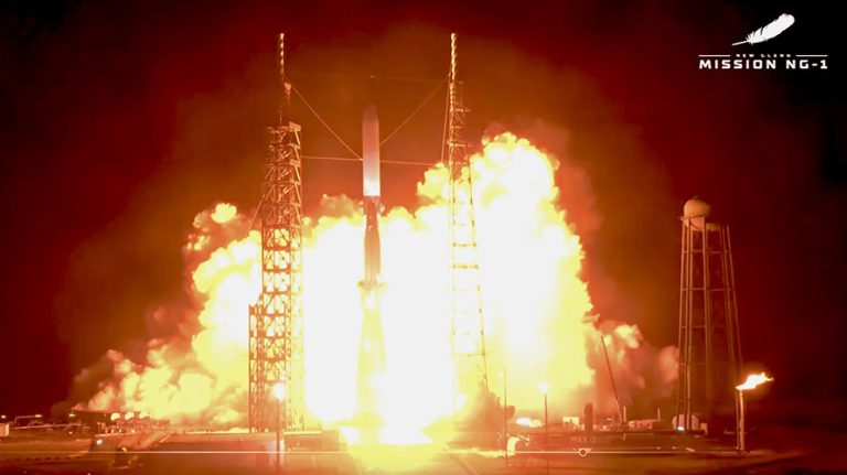 From Moon Landings to Mega Rockets: Space Heats Up in 2025 – NSS